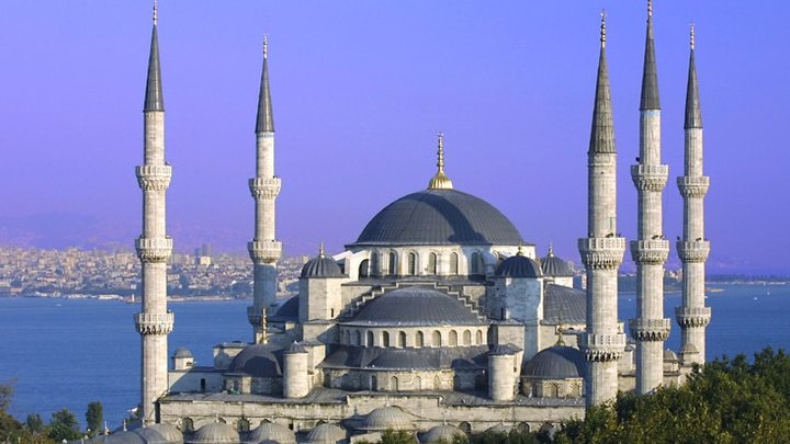 O moschee grandioasă din Turcia se deschide joi la Istanbul - BreakingNews